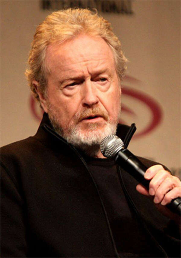 Napoleon Movie Review: Falls short of its full potential