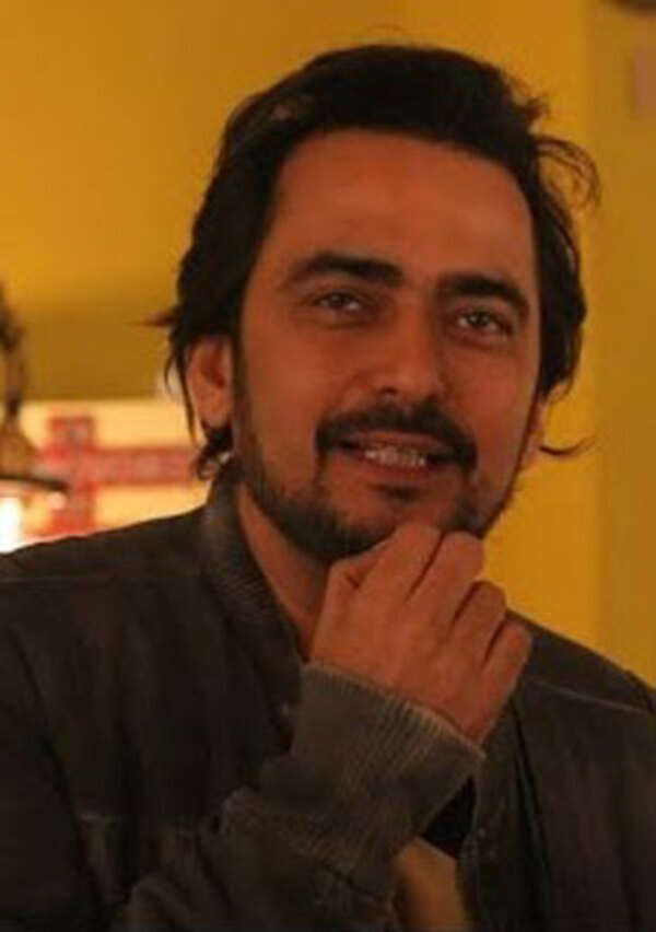 Sergeant Movie Review: Randeep Hooda stands out in this murder mystery