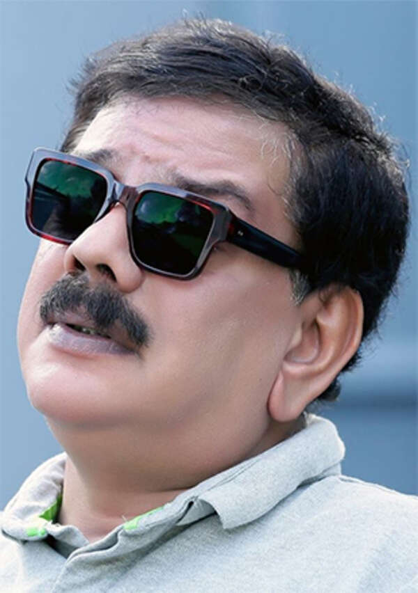 Corona Papers Movie Review: An uninspired copy