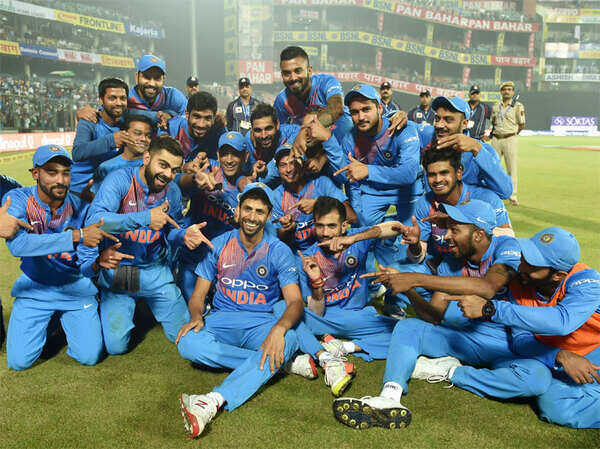 Ashish Nehra: Troubled body aside, Ashish Nehra's sturdy resolve rare ...