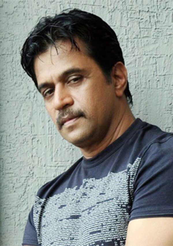 Virundhu Movie Review: Barring Arjun’s Style, This Wannabe Thriller Is ...