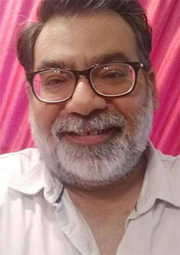 Dilli Dark Movie Review: A clever satire that sometimes trips over its ...