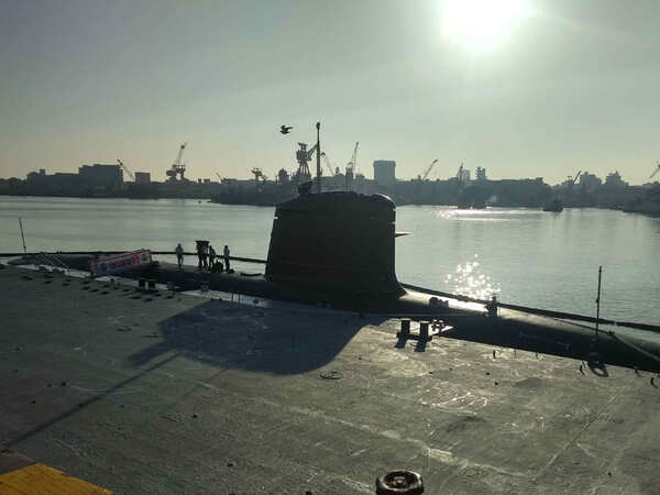 INS Kalvari: India to commission its 1st scorpene submarine today ...