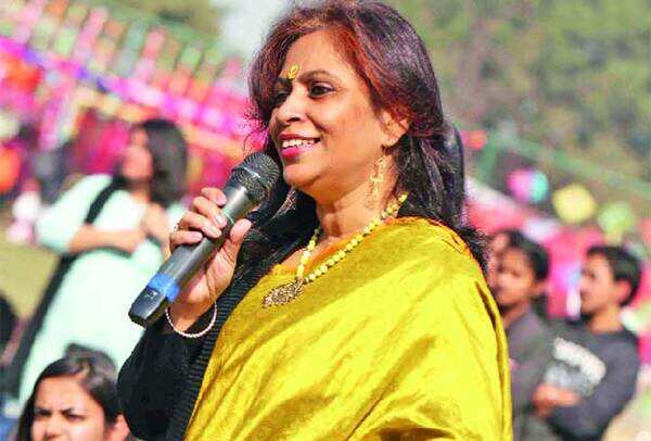 From nationalism to body shaming, DU's fest season kicks off with hard ...