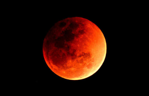 Total Lunar Eclipse 2018 Photos: Check the stunning pics of Super Blue ...