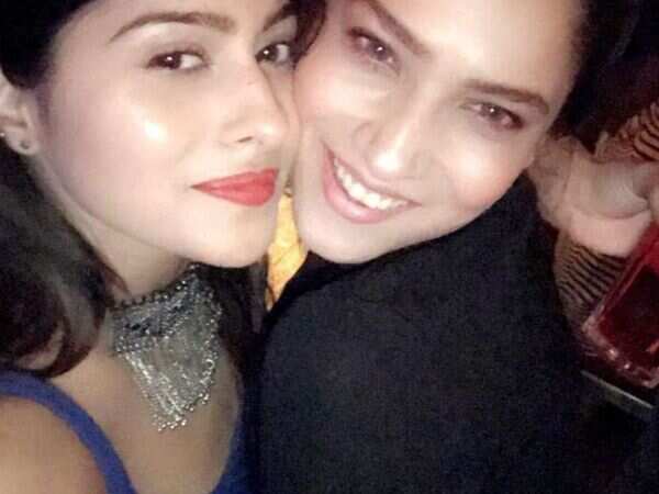 Ankita Lokhande, Aparna Dixit and team Pavitra Rishta reunite at an ...