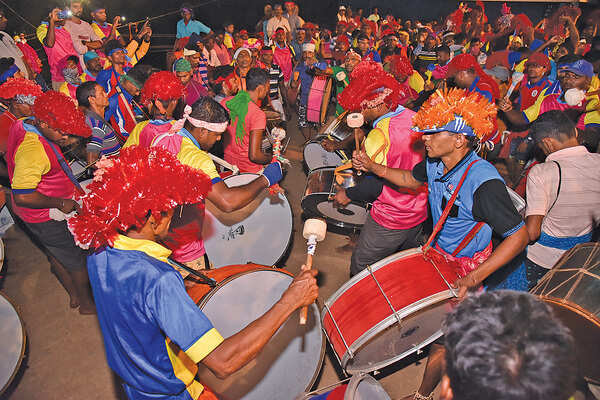 Dhols, talgadi and tonyacho khel: How the Velips in Barcem celebrate ...