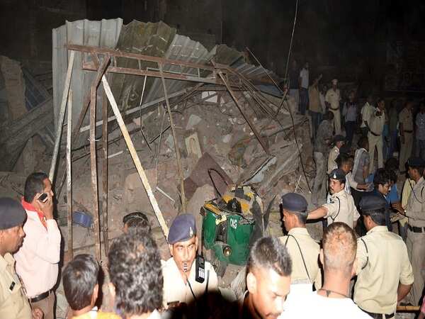 Indore Building Collapse: Indore hotel collapse: Death toll rises to 10 ...