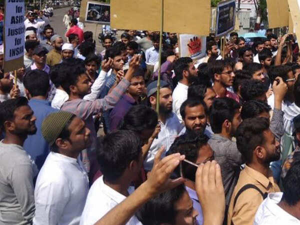 Justice for Asifa: AMU students take protest march to seek justice for ...