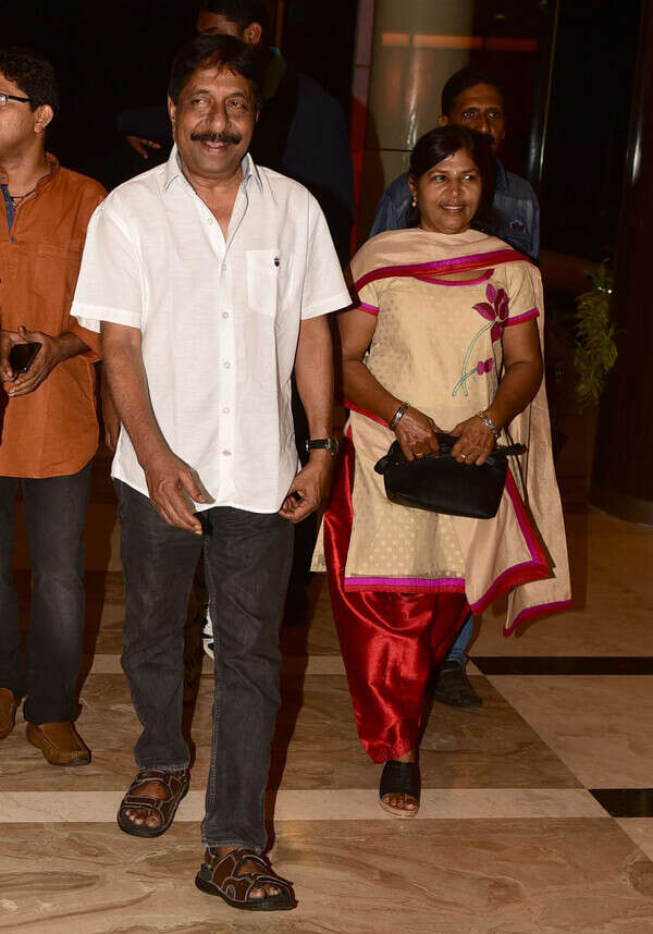 Sreenivasan-Sathyan Anthikad duo flaunt their funny sides at the audio ...