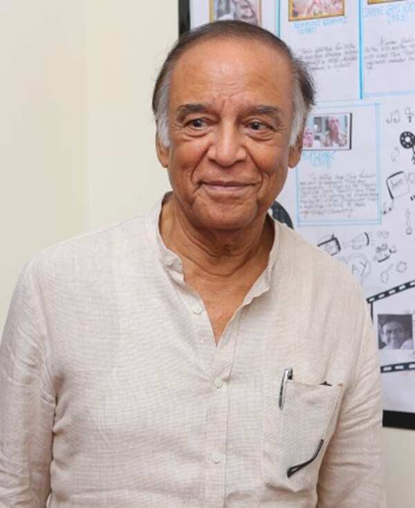 Students join hands for a short film festival at a city institute ...