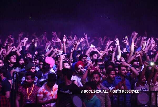 Armaan’s romantic hits and DJs’ peppy beats get Doonites dancing ...