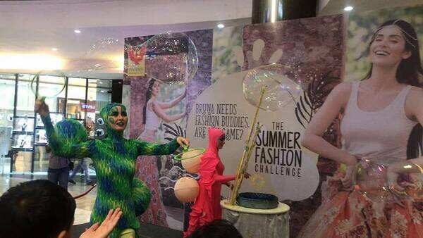 Alien Bubble Show held at a city mall | Events Movie News - Times of India