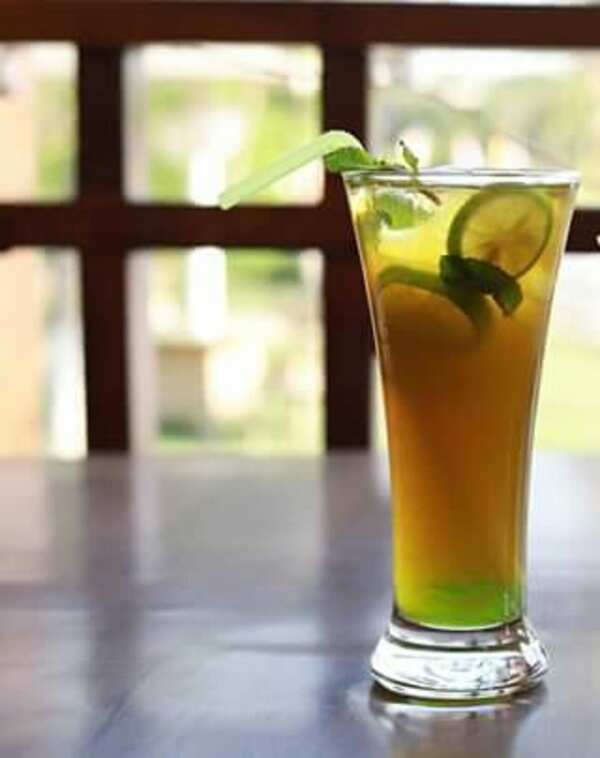 Kolkata chills out with tea-based mocktails - Times of India