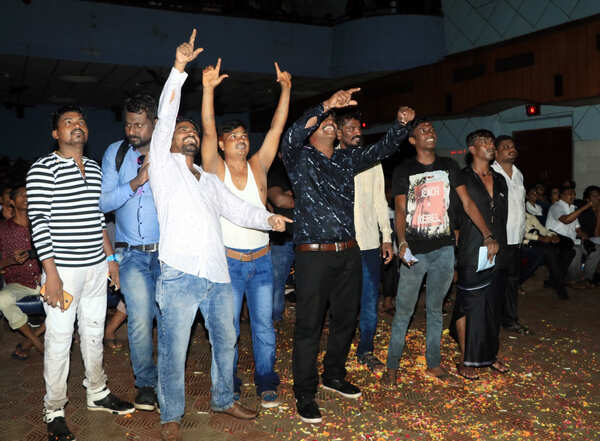 'Kaala' fever: Matunga's Aurora Talkies welcomes Rajinikanth’s film ...