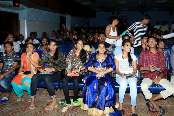 'Kaala' fever: Matunga's Aurora Talkies welcomes Rajinikanth’s film ...