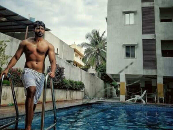 Naagini's lead actor Dheekshith Shetty dares to bare; See picture - Times of India