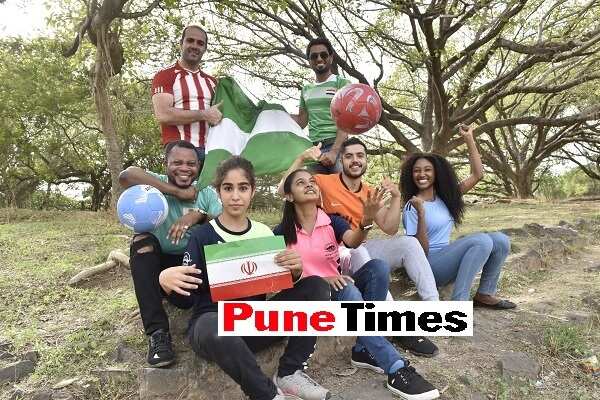 Football fans ‘Live It Up’ with the spirit of the game - Times of India