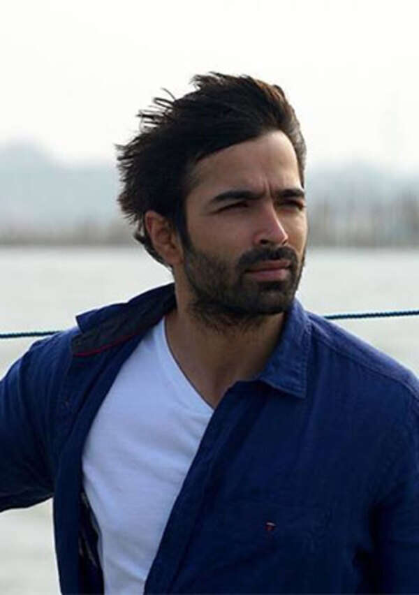 Rakshak- India’s Braves Movie Review: This tale of a martyred soldier's ...