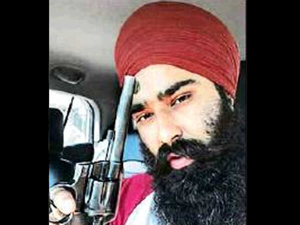 Dilpreet Singh Dahan: Turban for Facebook, trimmed beard, short hair in ...
