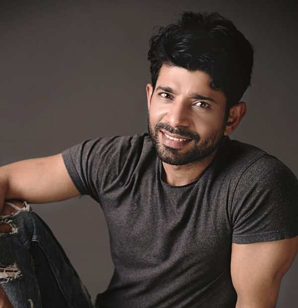 Suman Ghosh to begin his debut hindi film | Bengali Movie News - Times ...