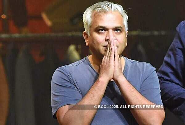 Hitchcock and noir fans, this gangster comedy is for you! | Hindi Movie ...