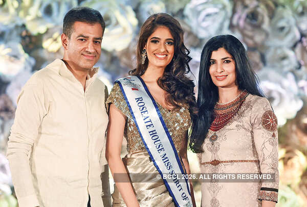 Miss Divas along with Lara Dutta and Sophie Choudry bedazzle Delhi ...
