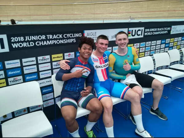 Esow Alben: Teenager Esow wins maiden world track cycling medal for ...