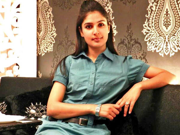 Iram Habib: Iram Habib becomes 1st Kashmiri Muslim woman pilot ...