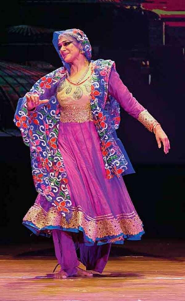 Shobana stole the show with this melange of rhythm, melody, mythology ...