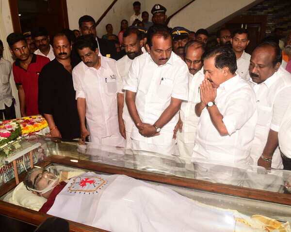 Mollywood pays homage to Captain Raju | Events Movie News - Times of India