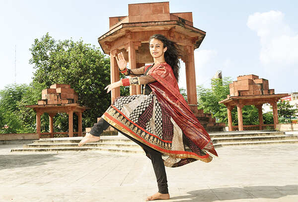 Madhuri ma’am taught me the intricacies of Kathak: Lucknow girl Siza ...