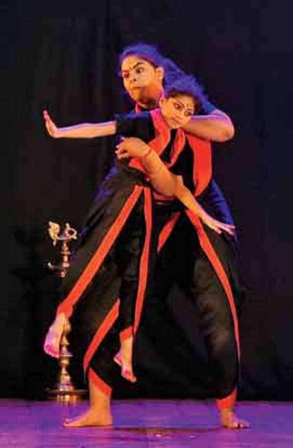 Dance, drama, acrobatics: This Bharatanatyam recital had it all ...
