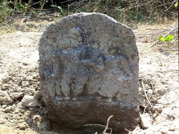 Sati Stone Found: 14th Century Sati stone found in burial ground ...