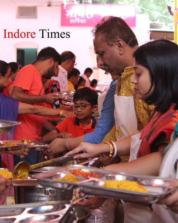 Pujo Committee: Pujor Bhog: Food that brings everyone together | Indore ...