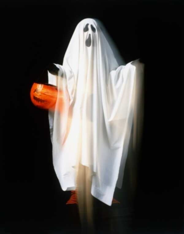 5 fun ideas to throw a ‘spook’tacular party - Times of India