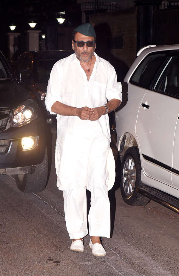 Photos: Manisha Koirala, Preity Zinta, Sushmita Sen and others attend ...