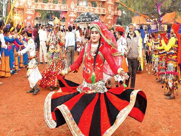 Check Out Latest Punjabi Video Song 'Naaran Vekh Sanu' Sung By Sartaj Virk