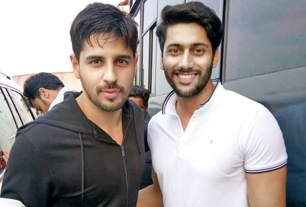 Lucknow lad Akarsh Alagh bags a role in Jabariya Jodi | Hindi Movie ...