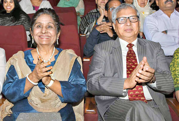 Play Jannat Se Jaun Elia staged in Lucknow | Hindi Movie News - Times ...