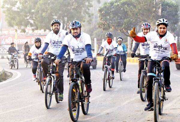 150 cyclists take to Greater Noida roads to commemorate Nirbhaya ...