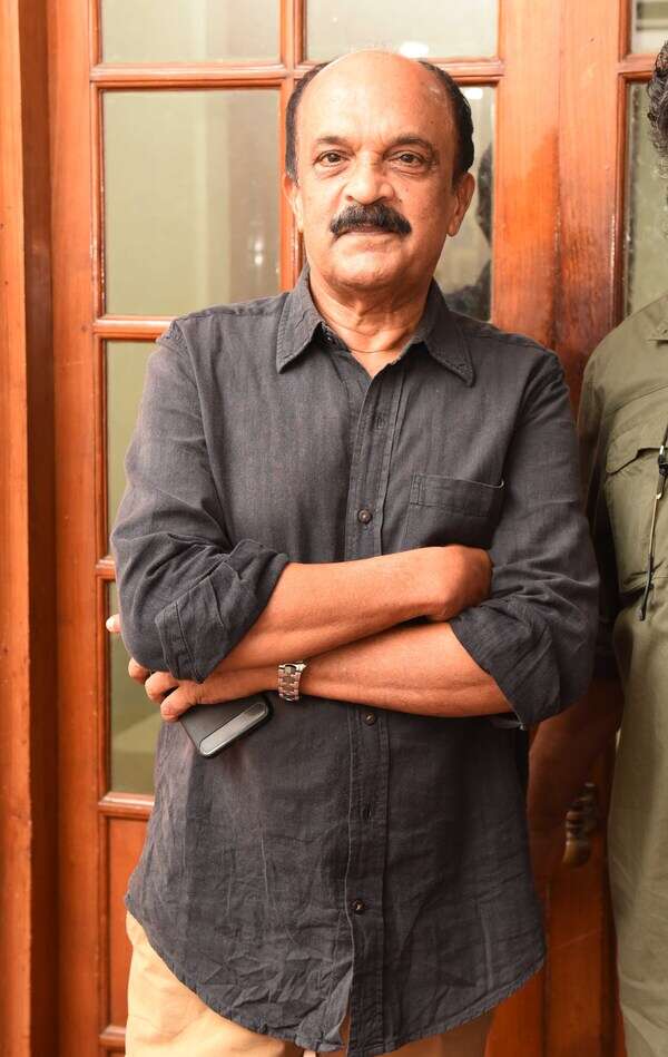 Thadiyan, Mudiyan and their poster day | Events Movie News - Times of India