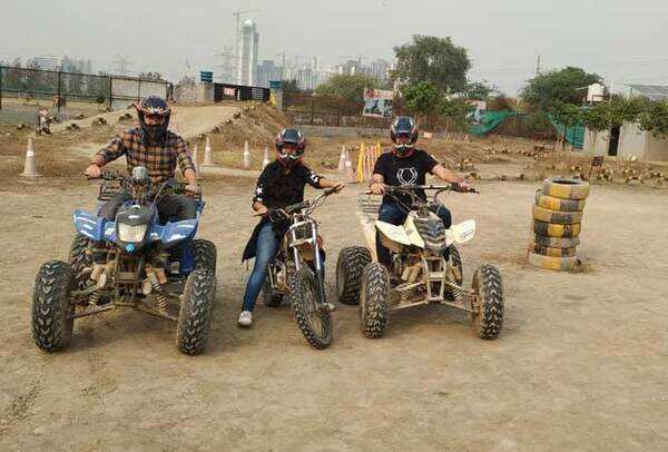 Dirt race held in Noida’s only off-roading race track | Noida News ...