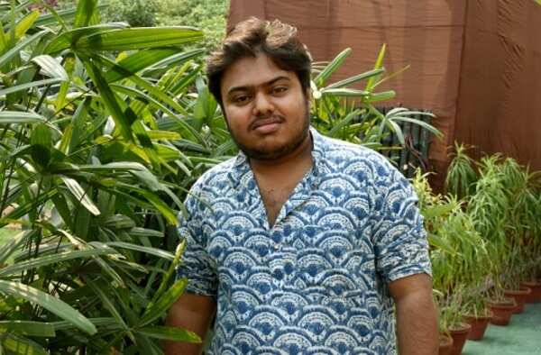 Pavel brings out the musician in him | Bengali Movie News - Times of India