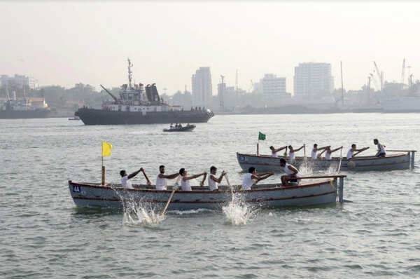 Regatta Trophy: INS Dronacharya wins Kochi Area Boat Pulling Regatta ...