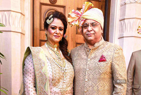 Vintage swag rules this Punjabi shaadi in Delhi | Events Movie News ...