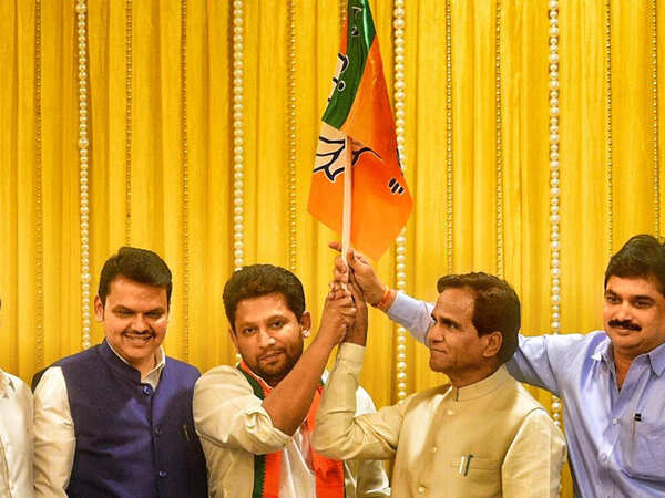 Sujay Vikhe: Lok Sabha polls: Maharashtra Congress leader's son Sujay ...