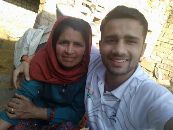 Deepak Bhoria: Deepak Bhoria: From 'newspaper wala' to international ...