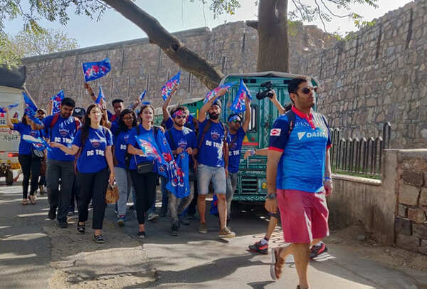 Delhi IPL team starts dedicated fan bus for supporters | Delhi News ...