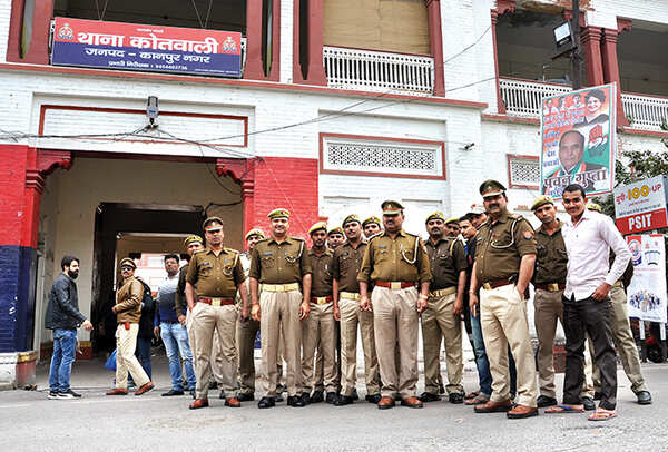 UP cops give a thumbs up to their filmy portrayal | Hindi Movie News ...